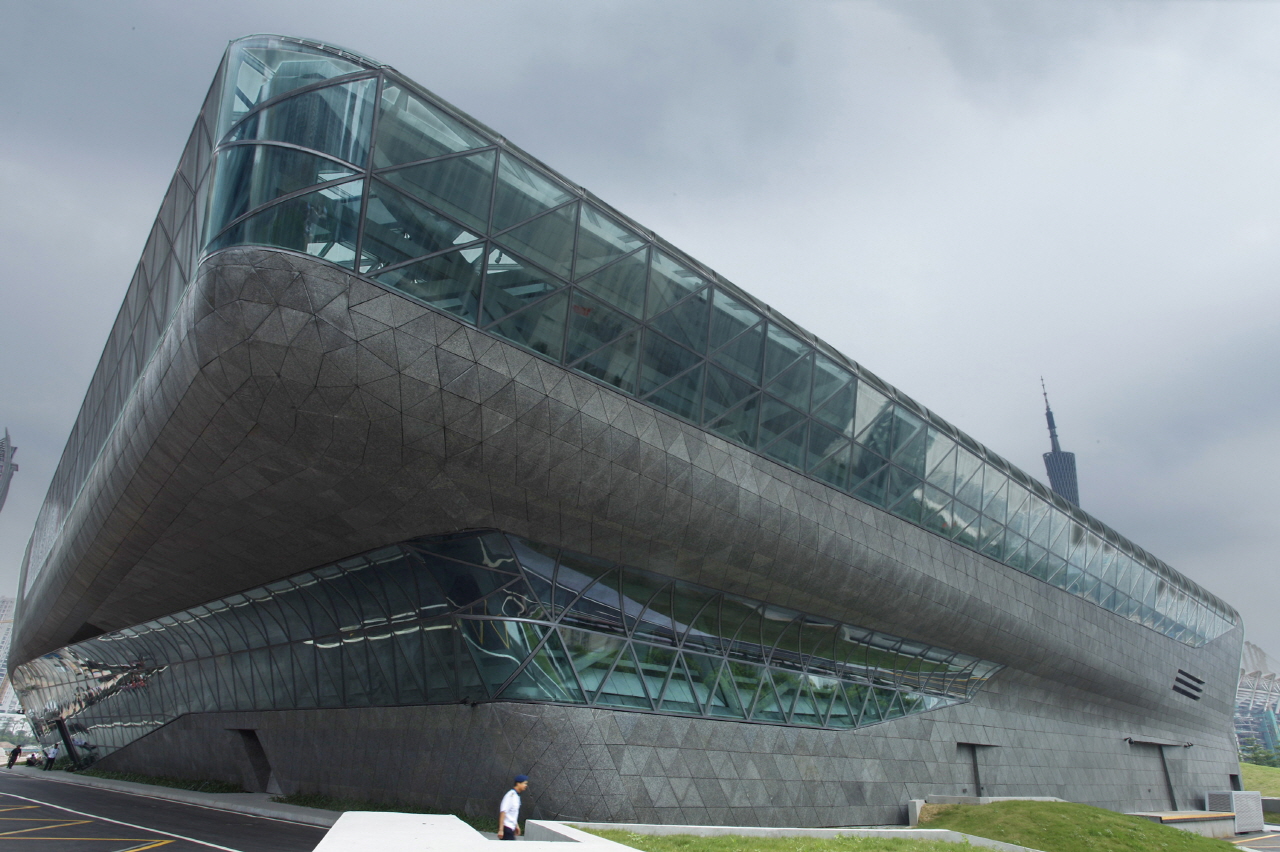 Landmark Buildings Interior Design Styles - LX Hausys