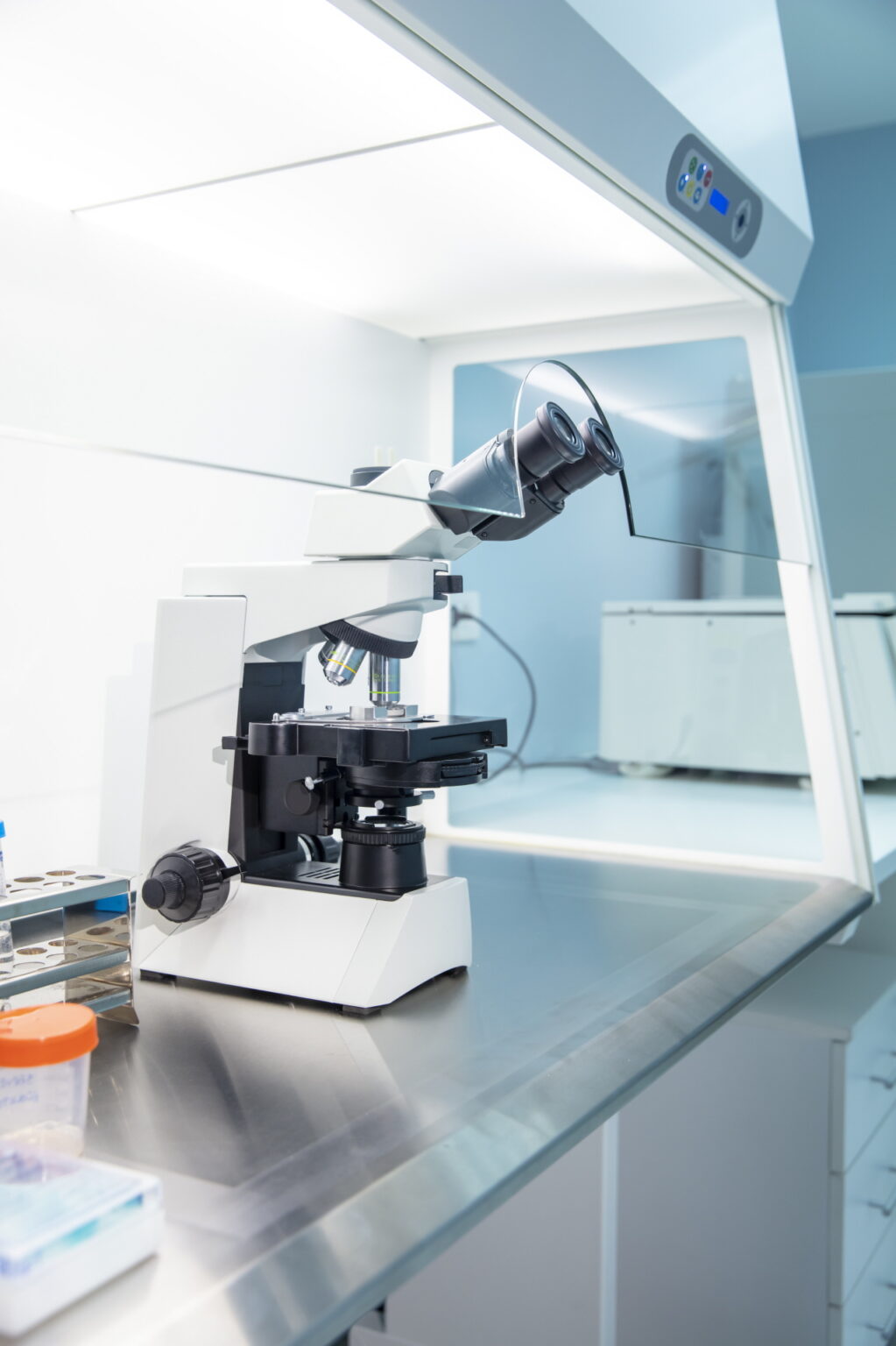 What's the Best Countertop Material for a Scientific Laboratory? - LX ...