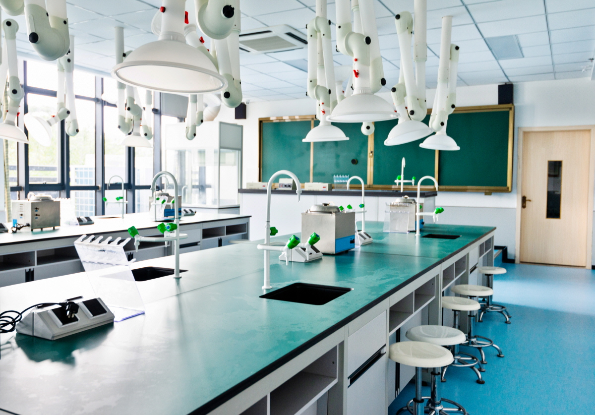 What Are Science Lab Tables Made Of? - LX Hausys
