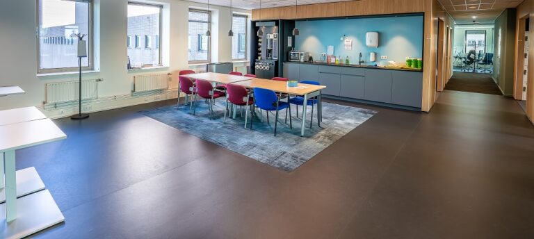 Office Flooring Ideas: Guide to Selecting the Best Flooring Materials ...