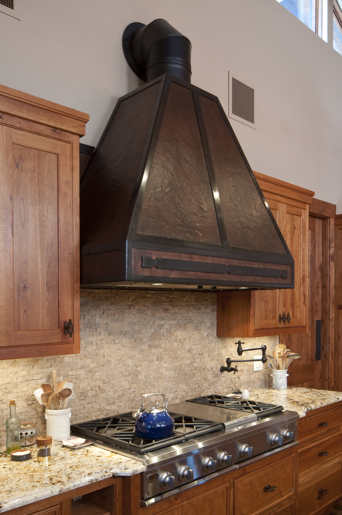 Inspiring Ideas for Minor Kitchen Remodels in Small Spaces. - LX Hausys