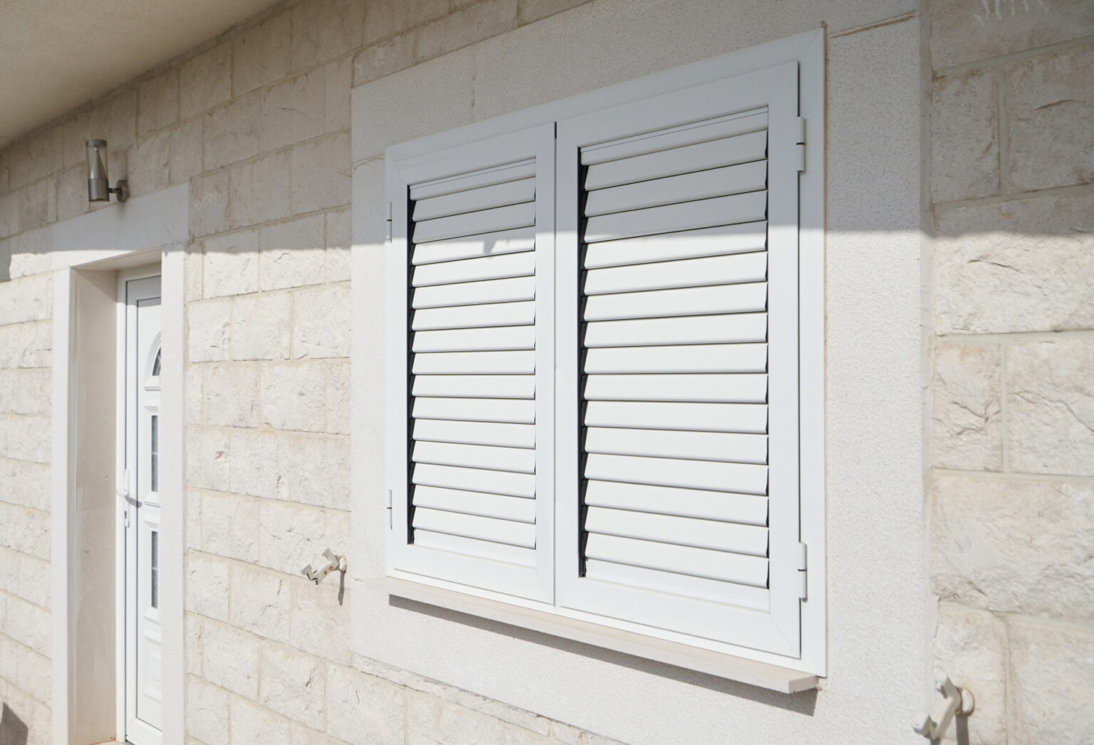 How Do I Redesign the Outside of My House?: Exterior House Ideas - LX ...